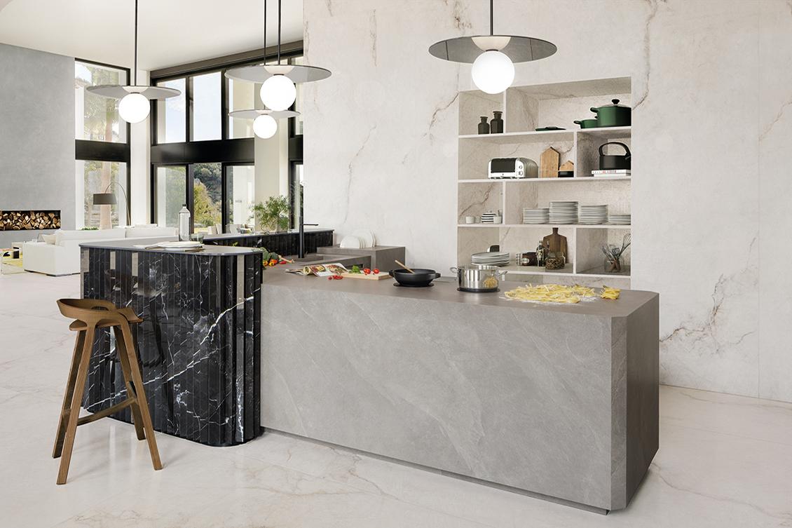 Table de cuisson à induction invisible : le plan de travail tendance